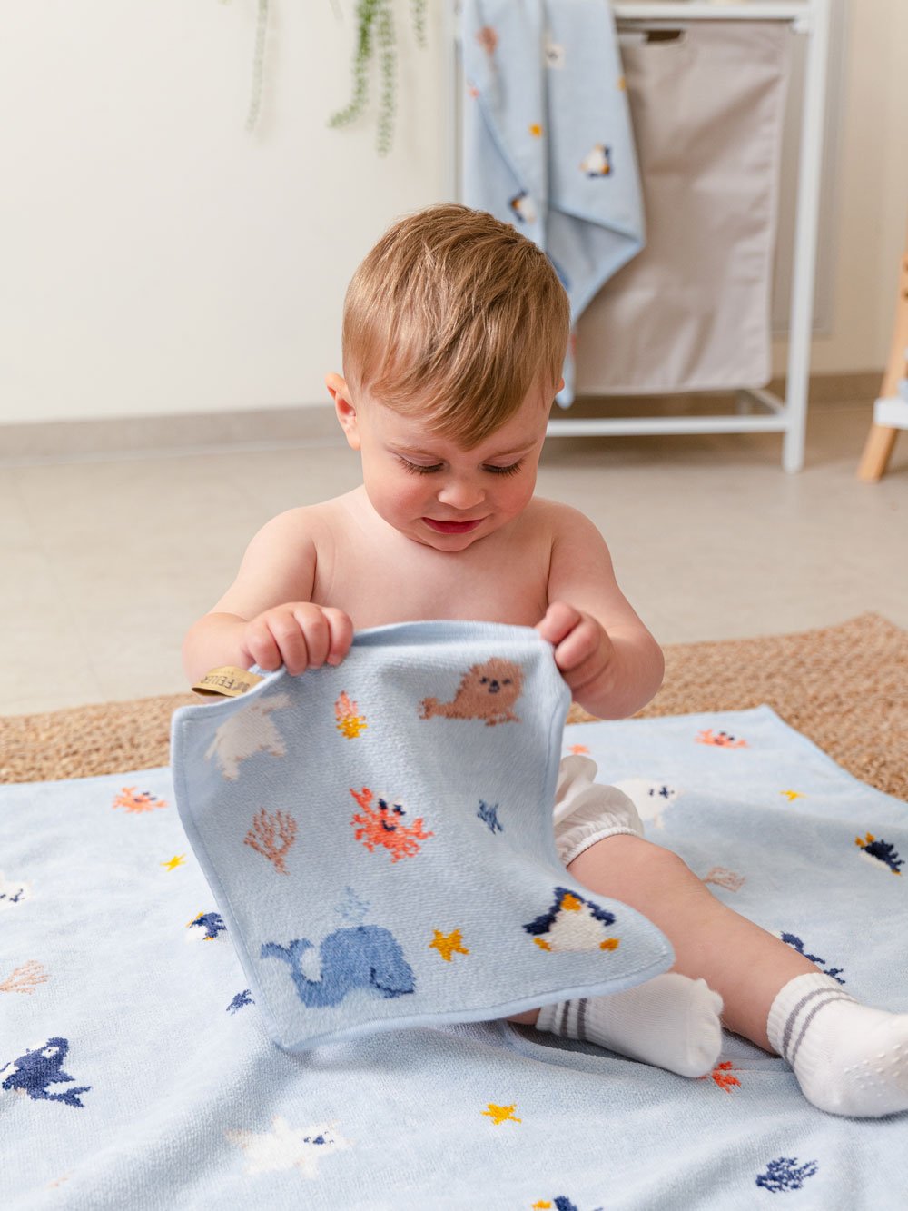 Samtweiche Träume: Neue FEILER Mini Designs verwandeln die Pflegeroutine in Abenteuer | baby ...